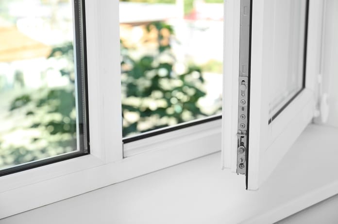 Should You Keep Windows Open Or Closed When It’s Hot?